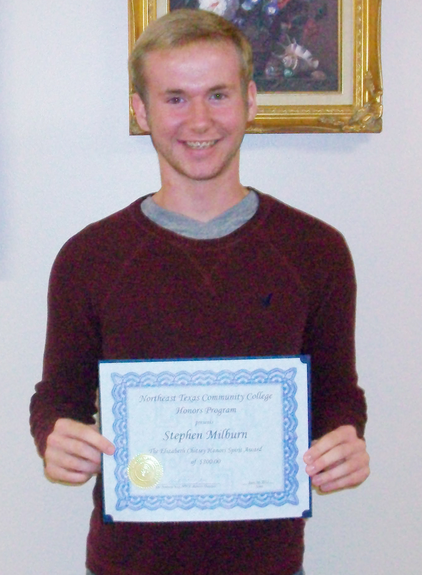 Stephen Milburn receives honors award | Northeast Texas Community College